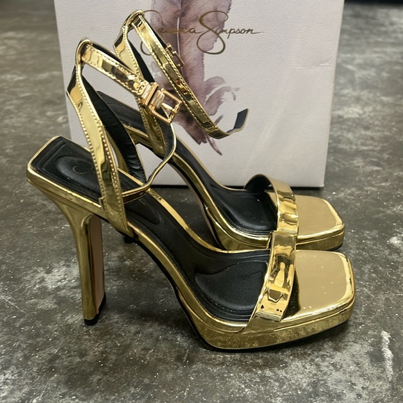 Jessica Simpson | Shoes | Jessica Simpson Gold Stiletto Heels With ...